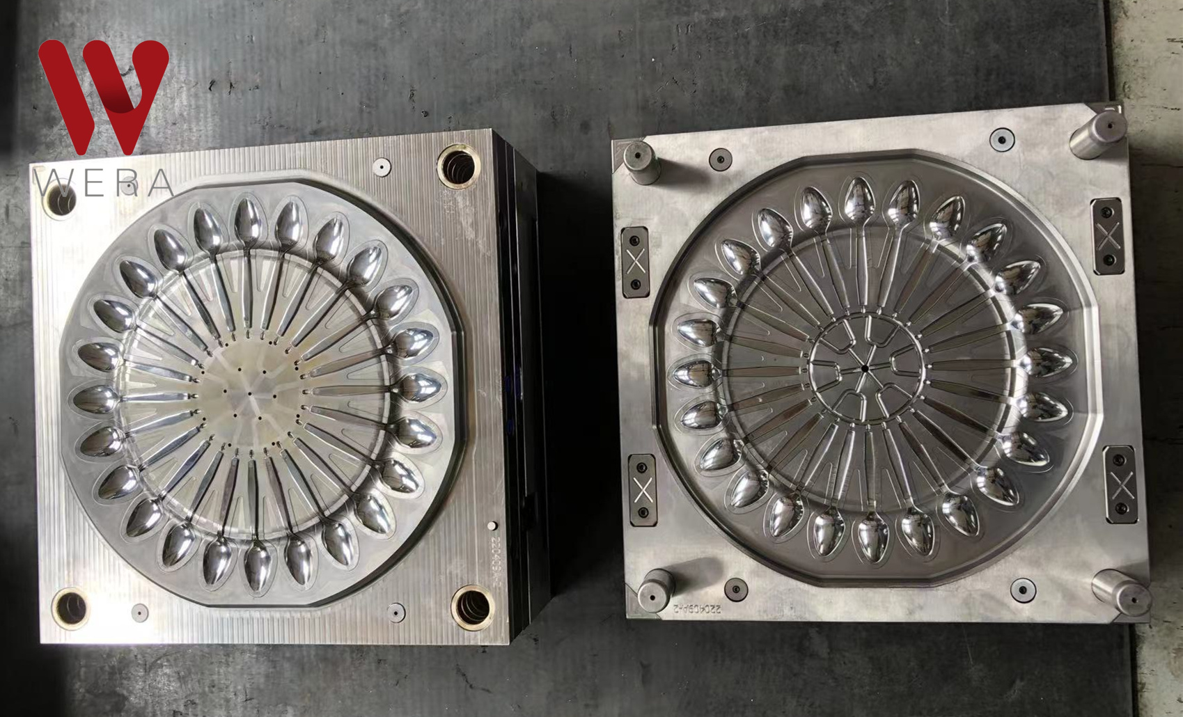 Disposable spoon mould – MOLD DESIGN & MANUFACTURE